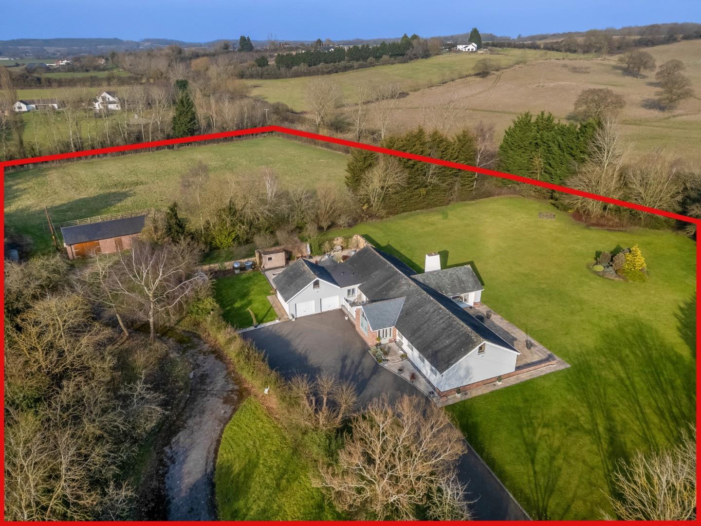 4 Bed, 3 Bath Property For Sale in Featherbed Lane, Pathlow, CV37 0ER